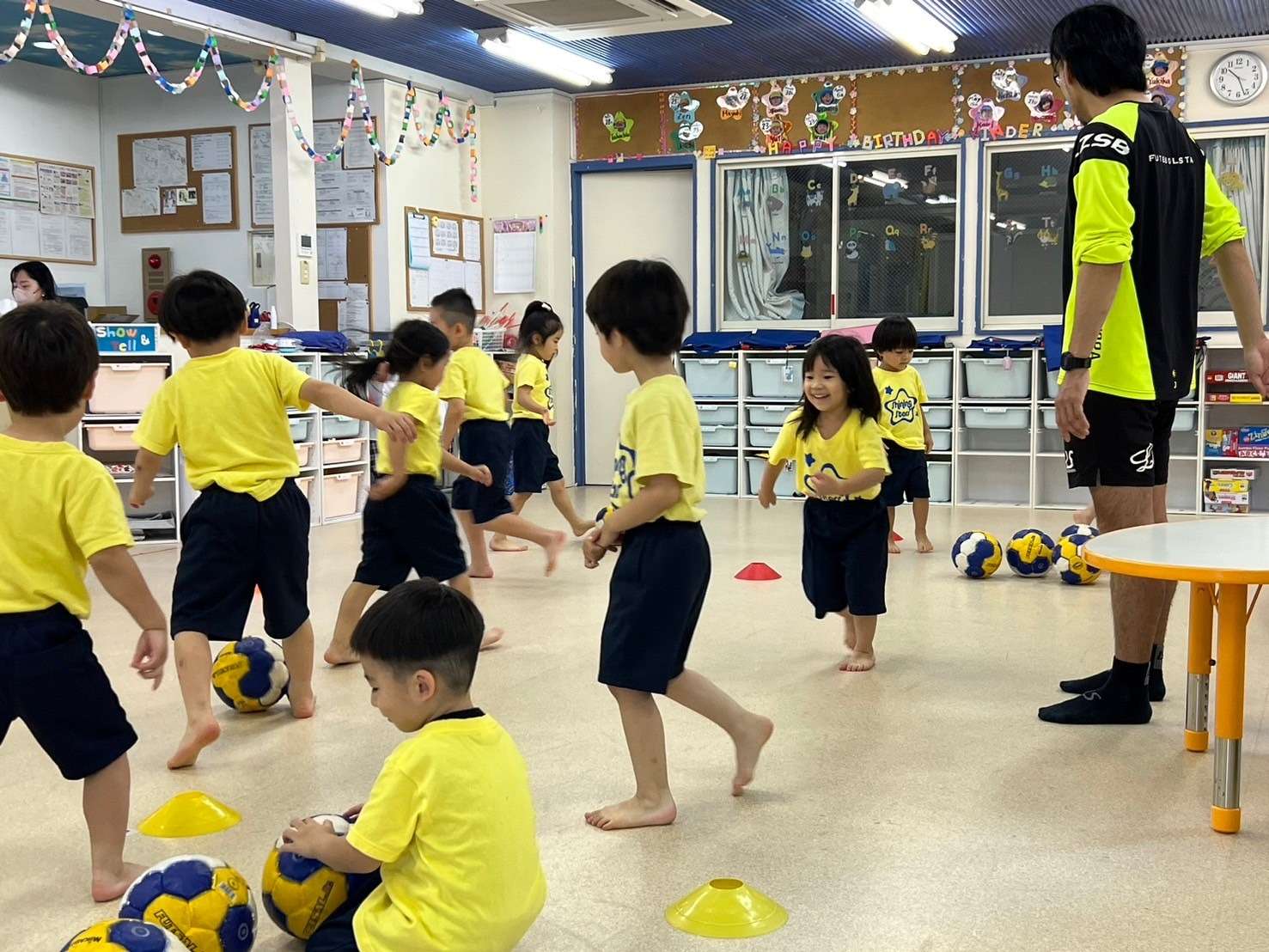 Futsal⚽【保育園 小机】 | Blog | 神奈川県横浜市の保育園ならShining Stars シャイニングスターズ